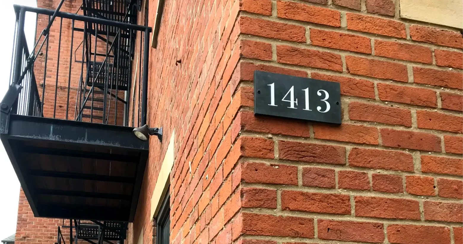 Why Building Number Signs Are Essential for Commercial Properties?